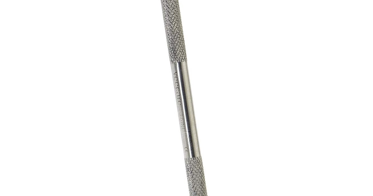 The use of Gingival Retraction Cord and Cord Packer