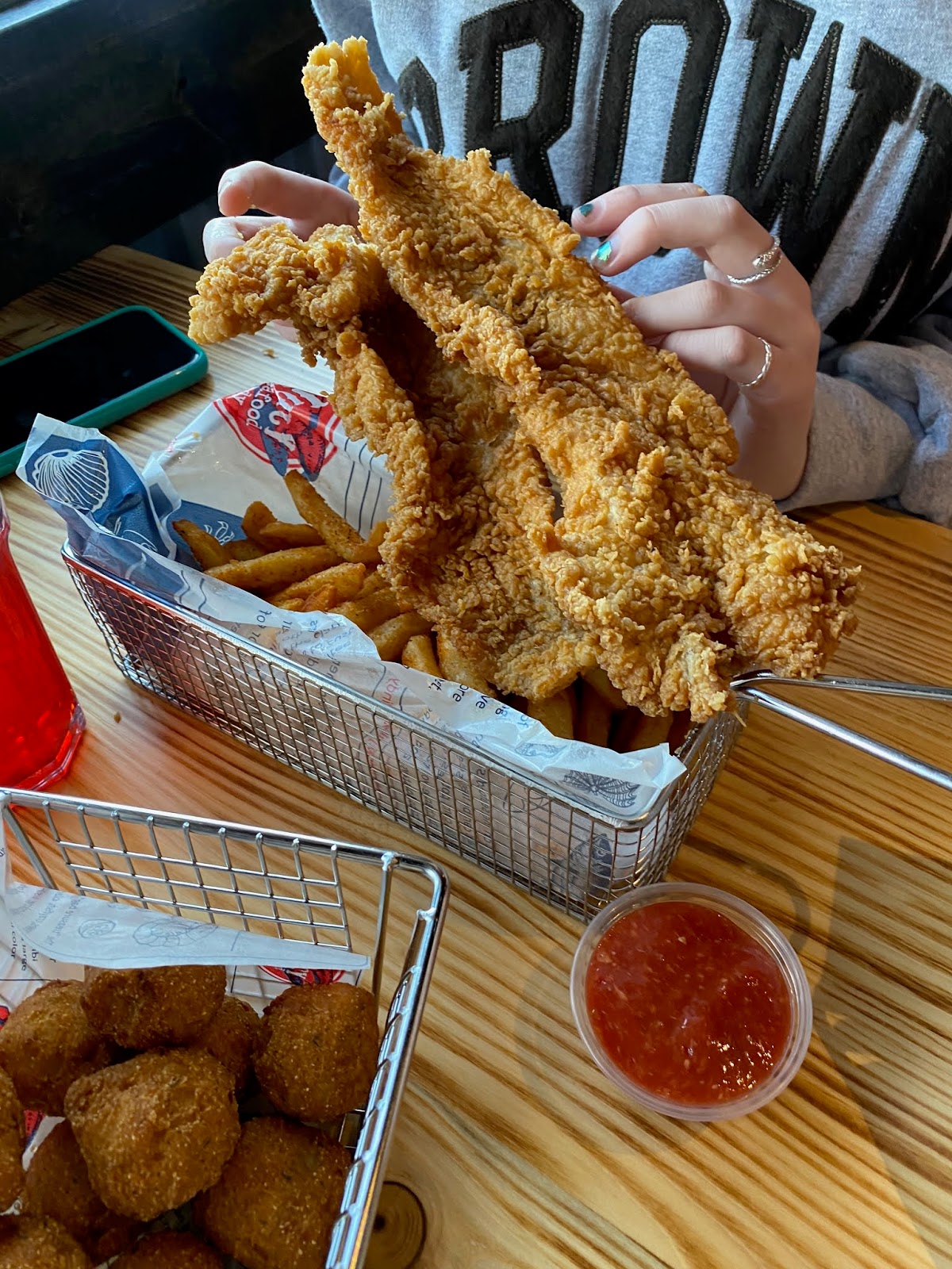 Indianapolis Restaurant Scene: Juicy Seafood Indy