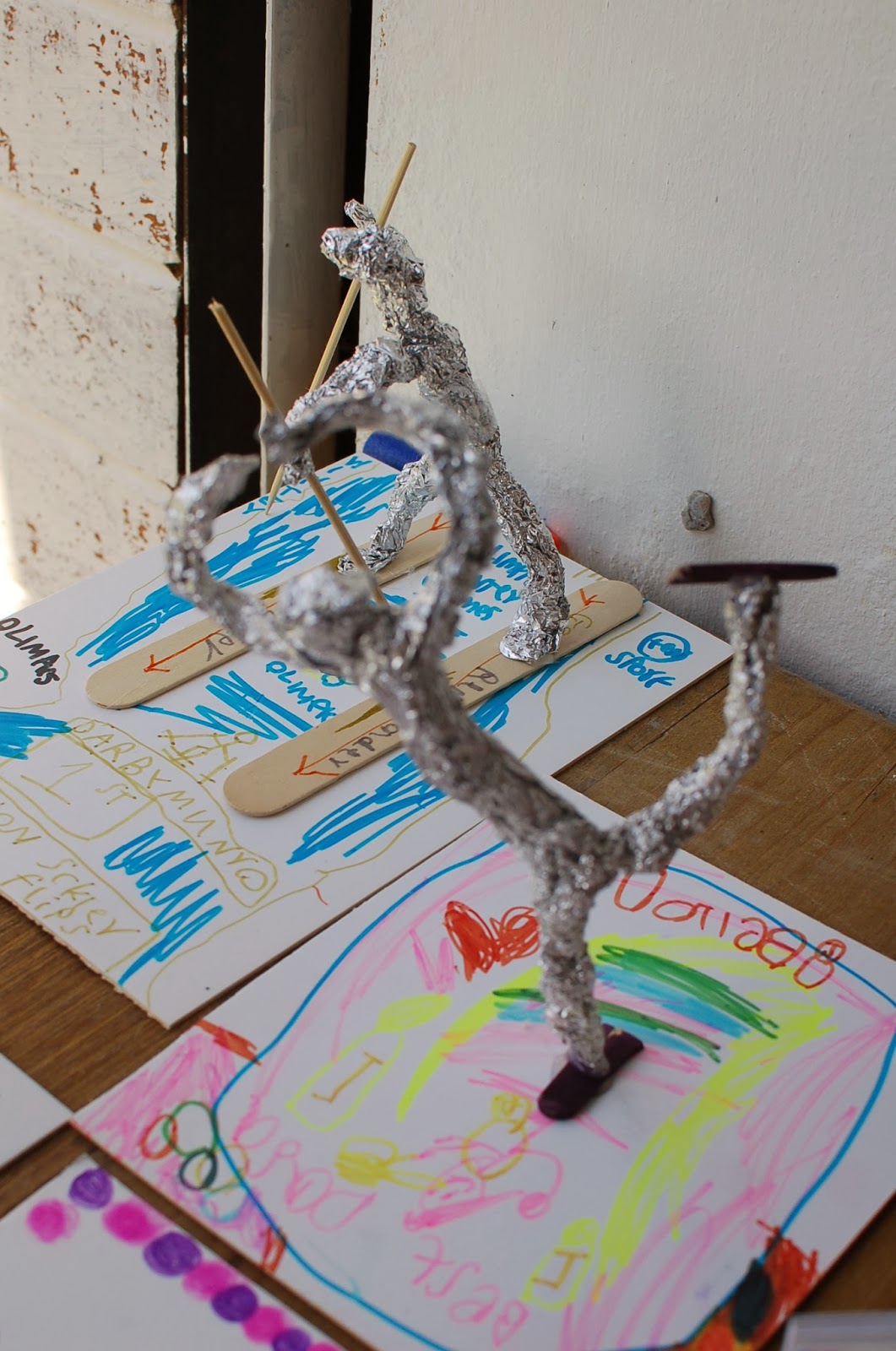 Sunnyside Art House: Winter Olympics Lesson - Part One (Tin Foil Trophies)