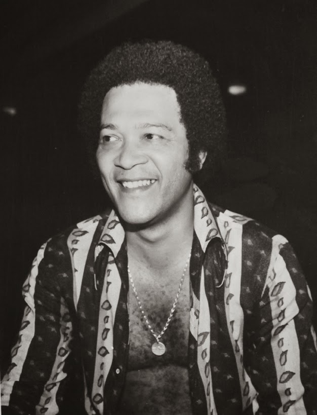 ROBERTO RIBEIRO - CANTOR - (55 anos) * Campos dos Goytacazes, RJ (20/07 ...