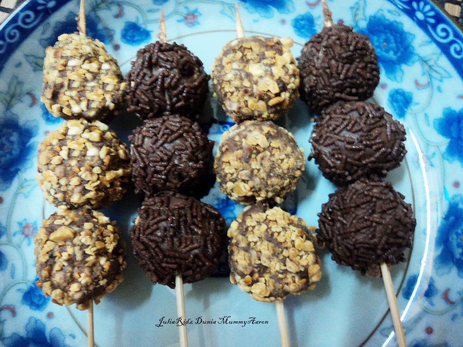 Dunia MummyAaron: Bebola Biskut Marie