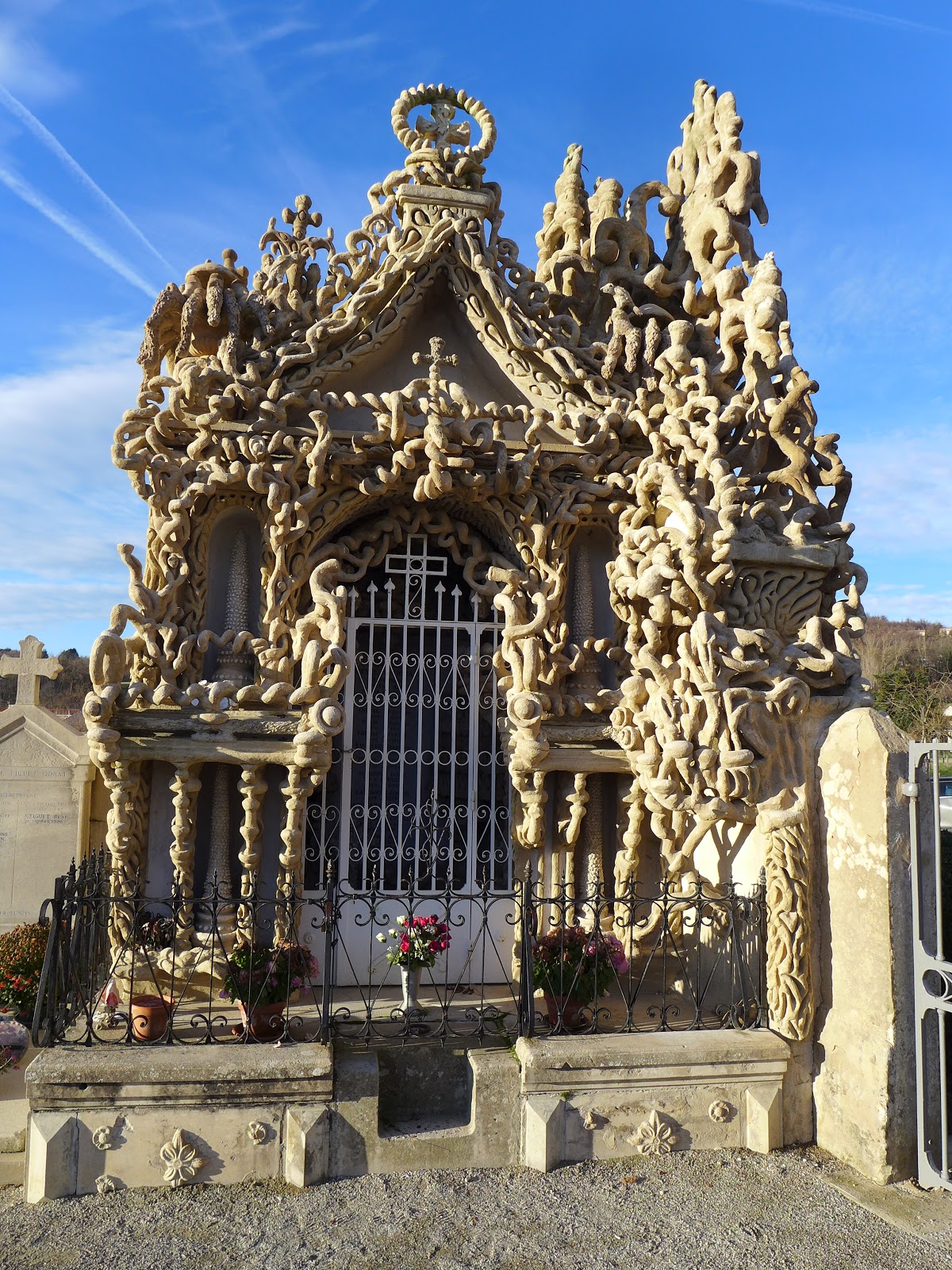 Jeffrey Bale's World of Gardens: Facteur Cheval's incredible endeavor ...