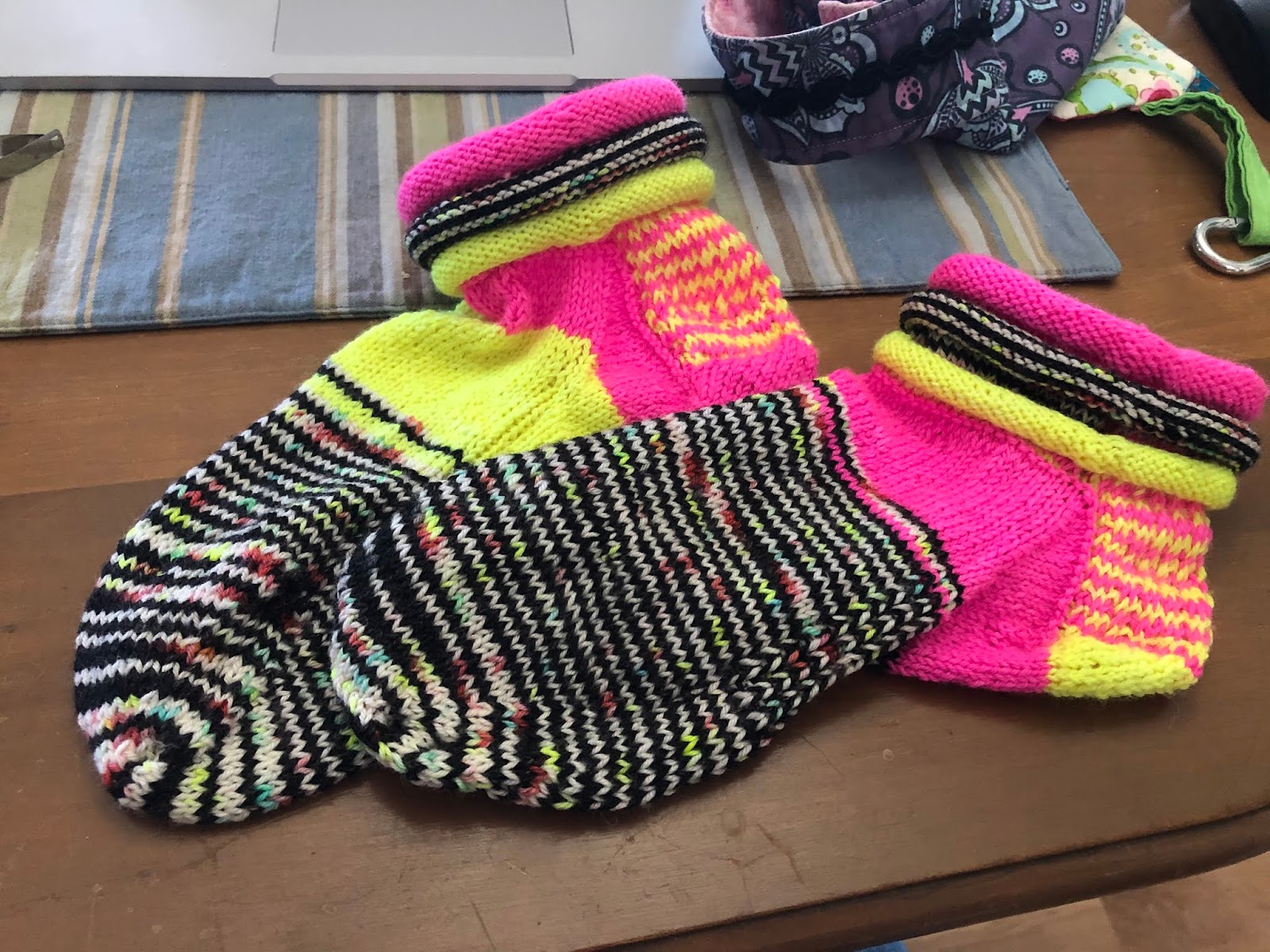 I'm Working on a Project: Jellyroll Socks: Finished