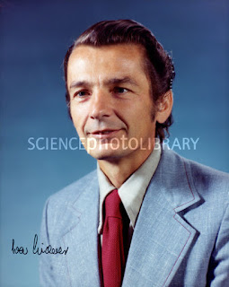 ΑΓΓΙΓΜΑ ΦΥΣΙΚΗΣ...: Σαν σήμερα ... 1929, γεννήθηκε ο Νορβηγός ...