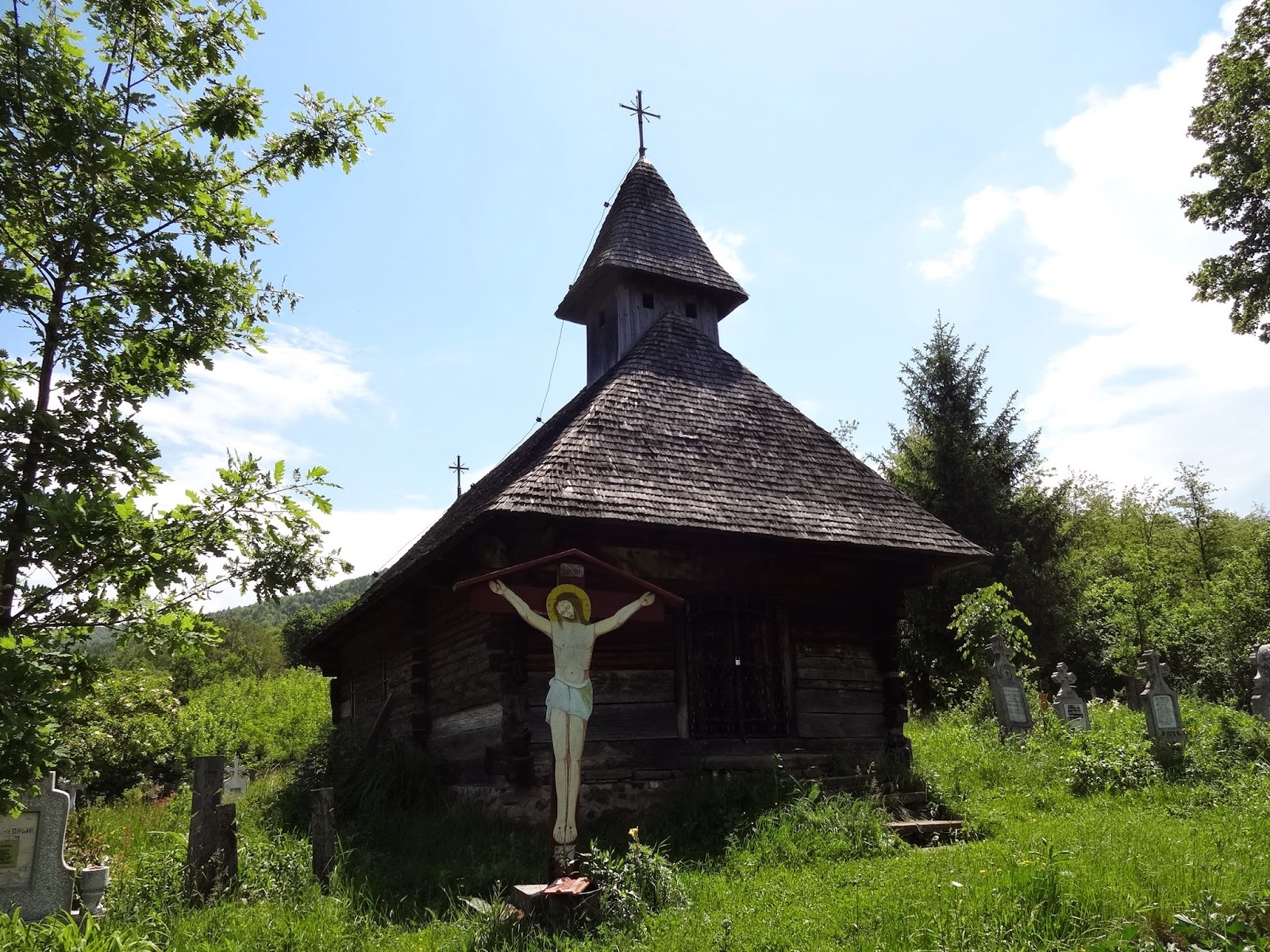 Manastiri din Romania: MANASTIREA SINCA NOUA, JUD BV CU MOASTELE SF ...