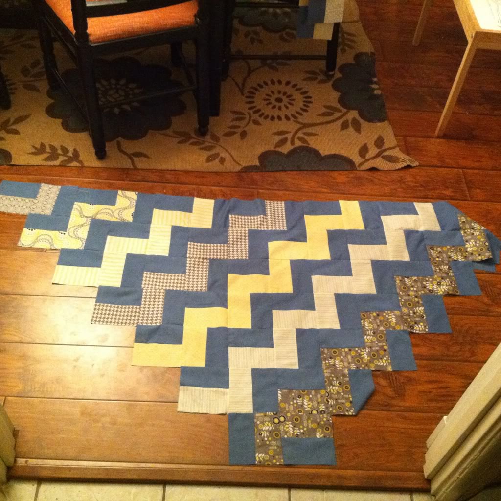 Every Little Cloud: Chevron/Zig Zag quilt