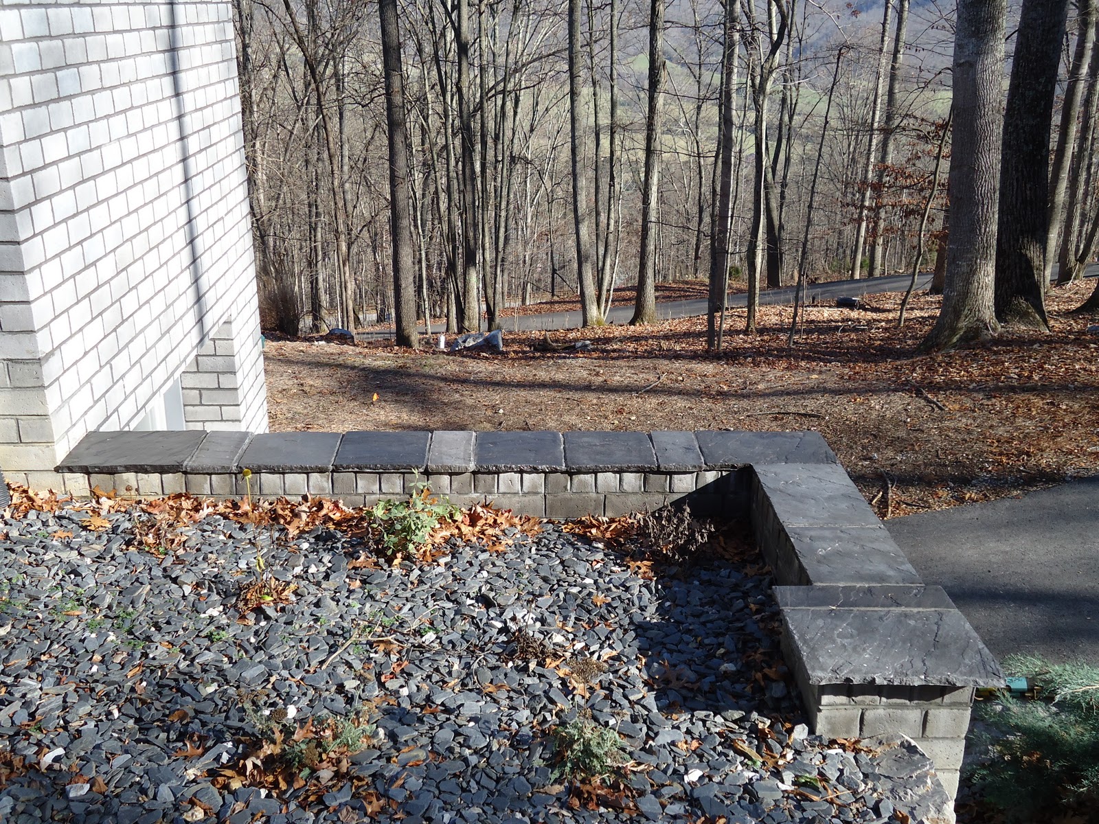 Builderscrete Cellulose Products: Cove Stone Caps On Builderscrete Walls