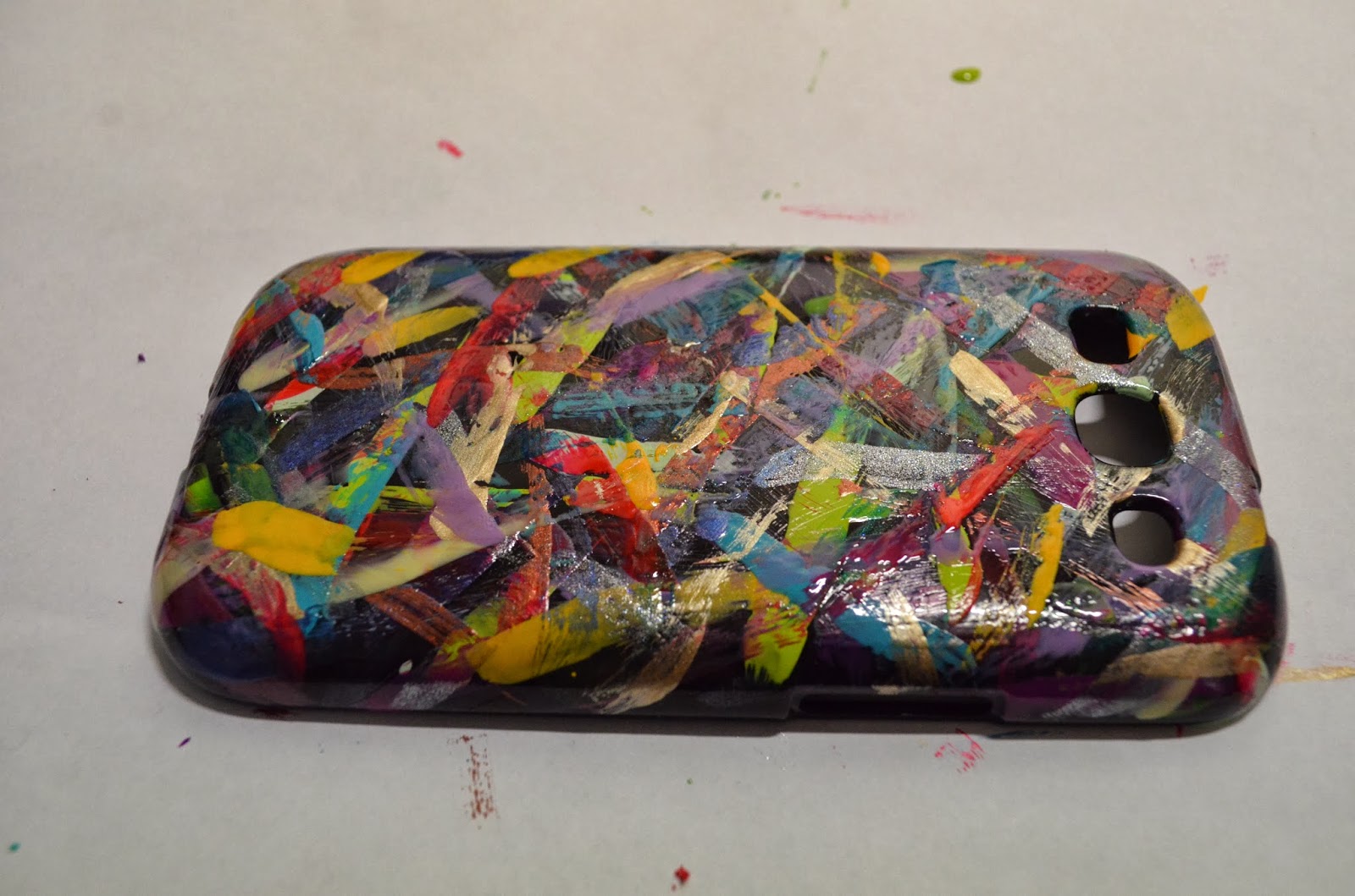 The Little Fashion Box: DIY Phone Case Design Using Nail Polish