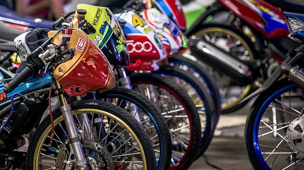 Pakai Ban Cacing Untuk Motor Harian? SImak Dulu 5 Kekurangannya - Ate ...