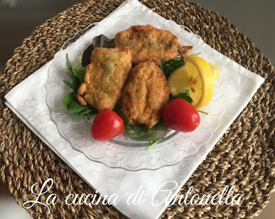 LA CUCINA DI ANTONELLA: Sardele impanae ossia Sarde impanate