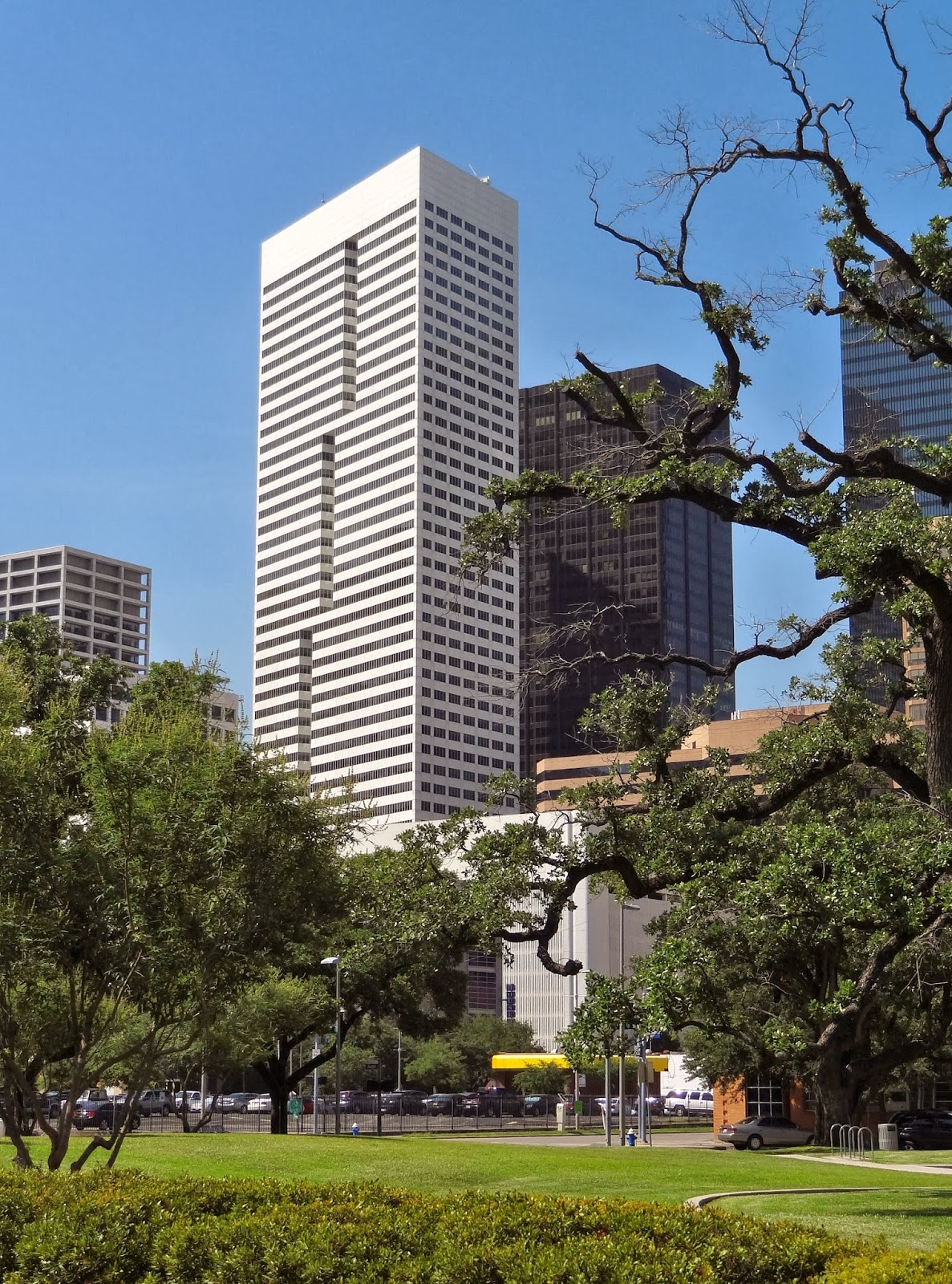 Houston in Pics: First City Bank Tower (1981)