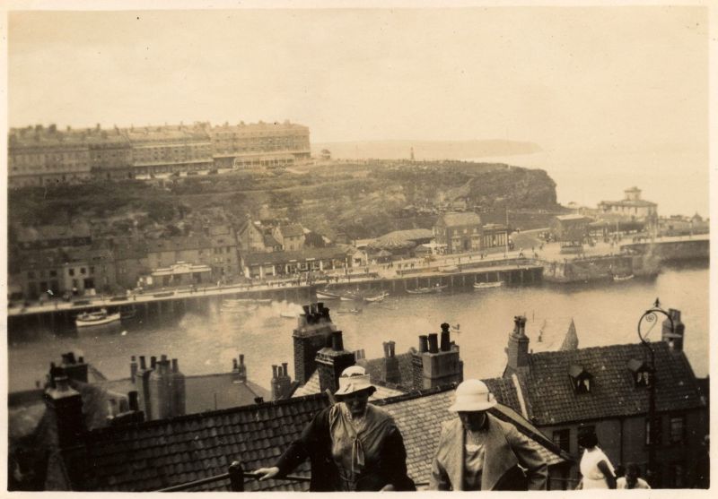 50 Amazing Found Snaps Show European Trips of Three Ladies in the Mid ...