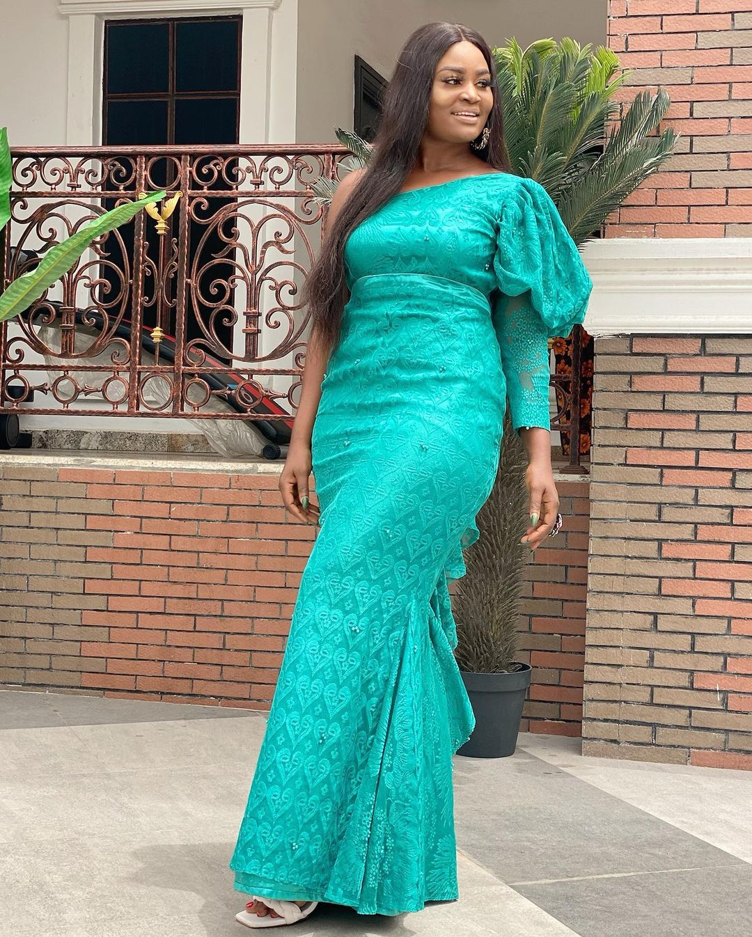 Pictures of Chizzy Alichi standing tall