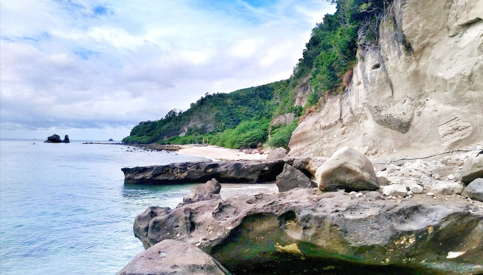 Discover Masasa Beach in Batangas - The Pinoy Traveler