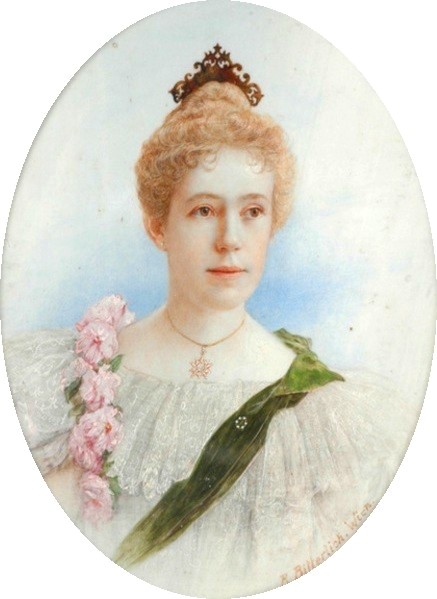 Royalty & Pomp: THE ARCHDUCHESS