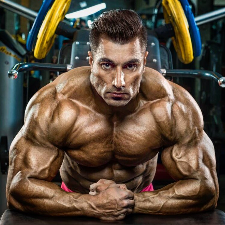 Worldwide Bodybuilders: Iranian superhero Rouhollah Mirhoseini 2