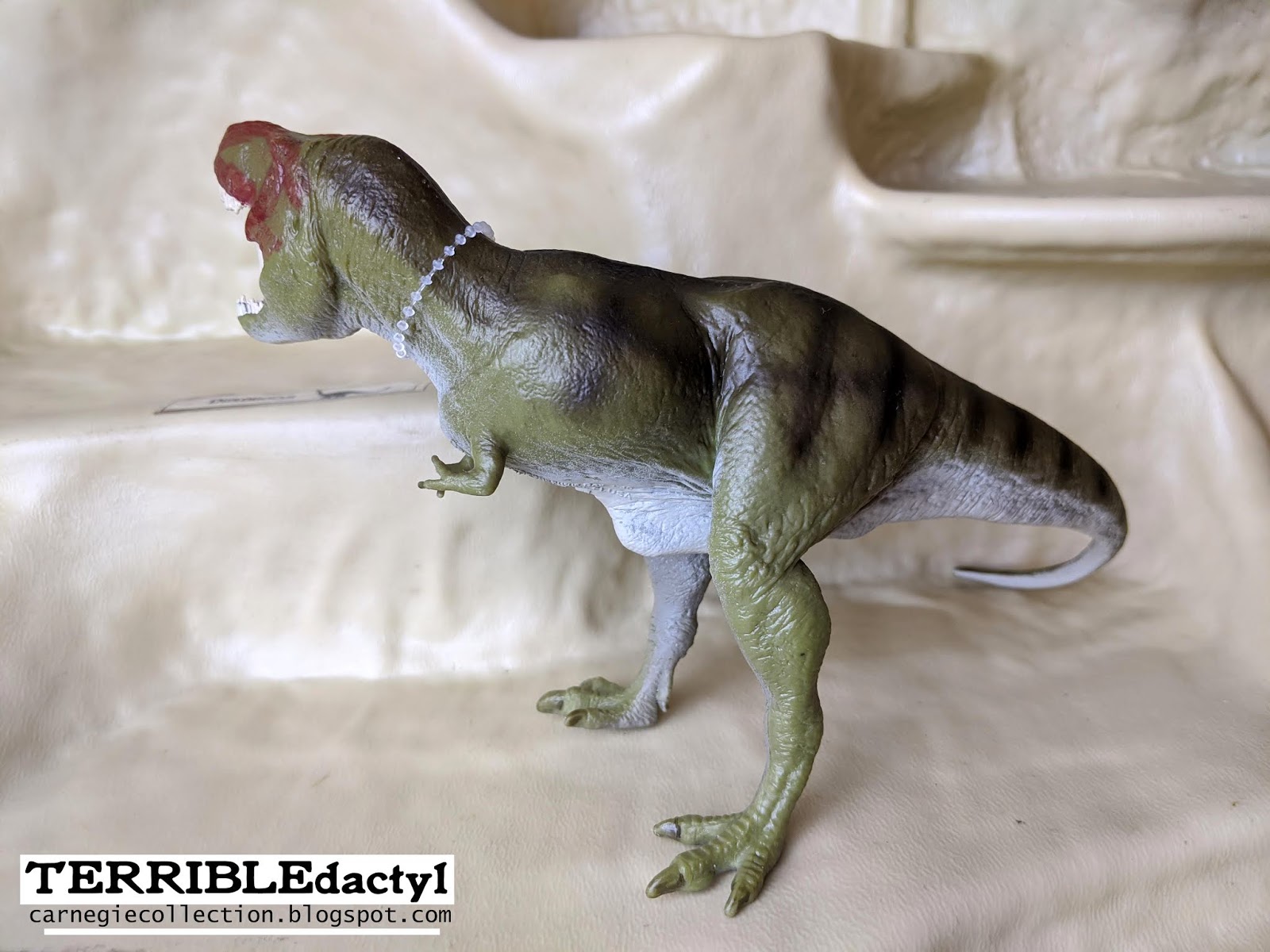 The Carnegie Collection Tyrannosaurus (2014)