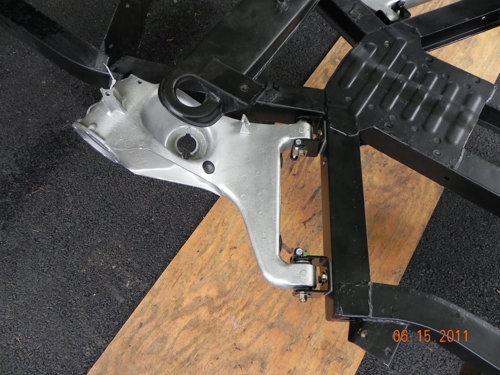 Tripp's TR6: More Rear Suspension Progress