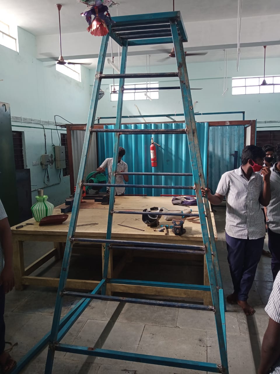 FITTER TRADE GOVT ITI MANIKANDAM: TUBULAR STEEL LADDER PROJECT WORK ...