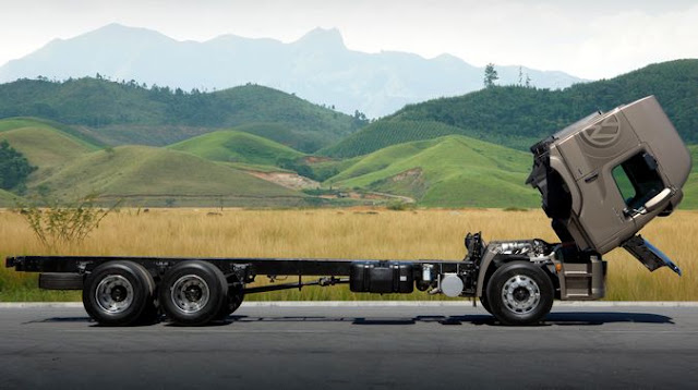 Caminhões e ônibus Volkswagen com motor MAN D08 superam as 100 mil unidades