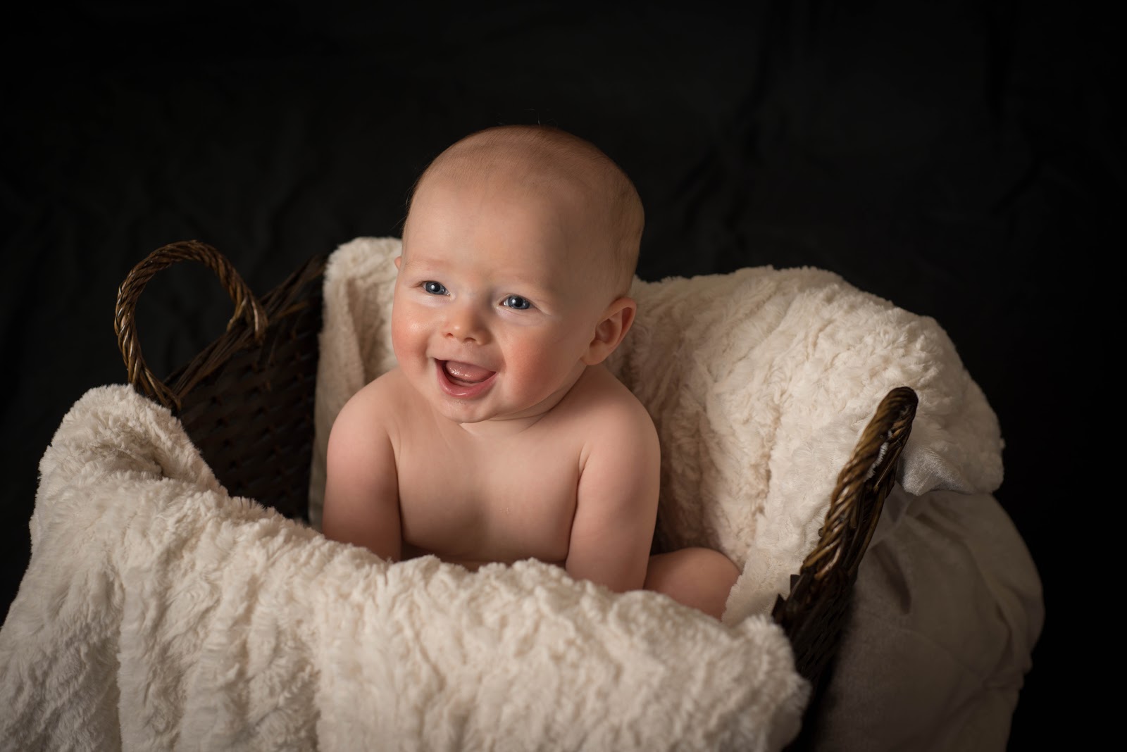 Brad Brit and Miles: Baby Miles Six Months Pictures