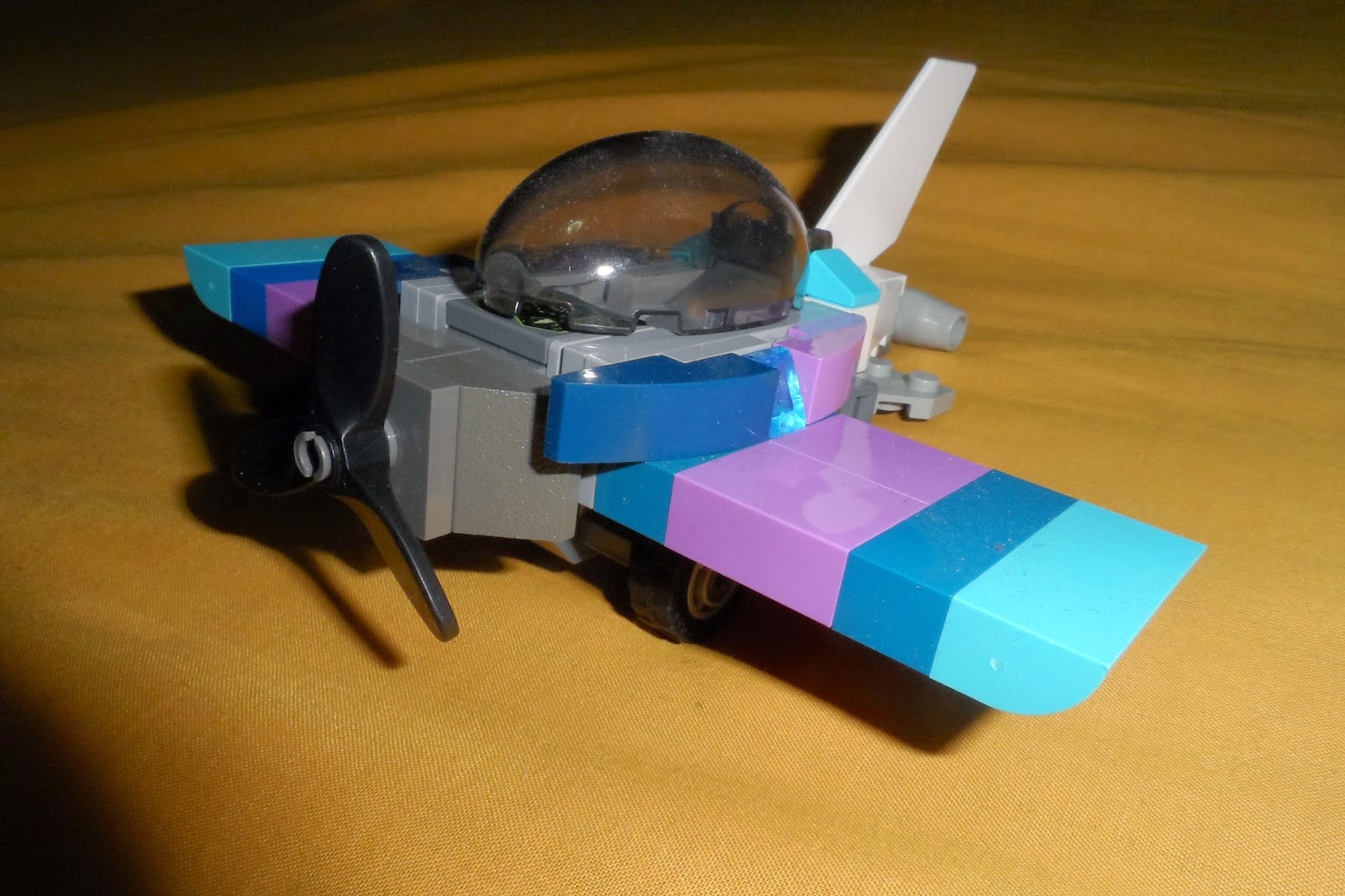 Taleweaver's Brick Stories: Tutorial: MOC Make your own Lego Airplane