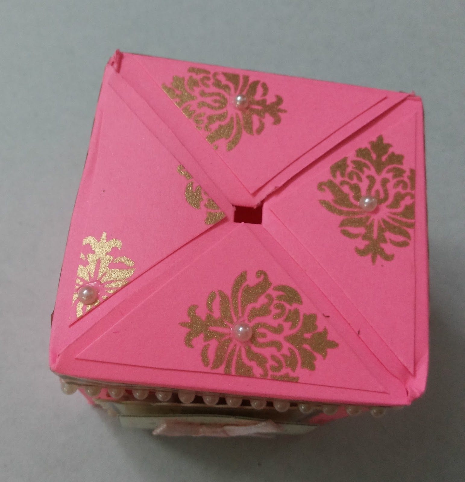 VREnchanted Color, Craft & more....: Pink gift box