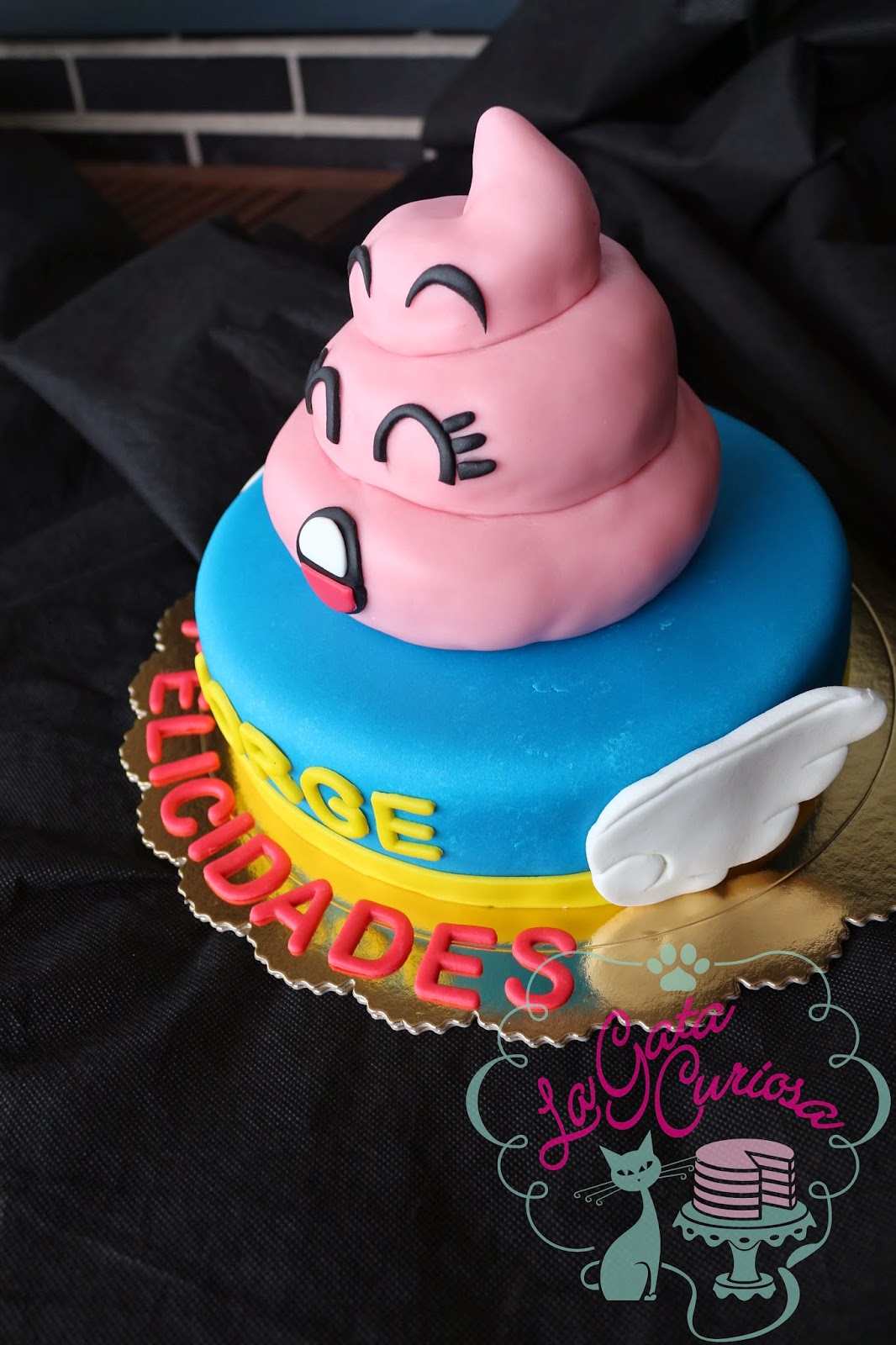 La Gata Curiosa: TARTA FONDANT CACA DE ARALE