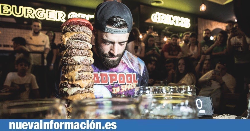 EL FAMOSO YOUTUBER 'ESTTIK' LOGRA EL RETO DE GRILLAERA BURGER EN ...