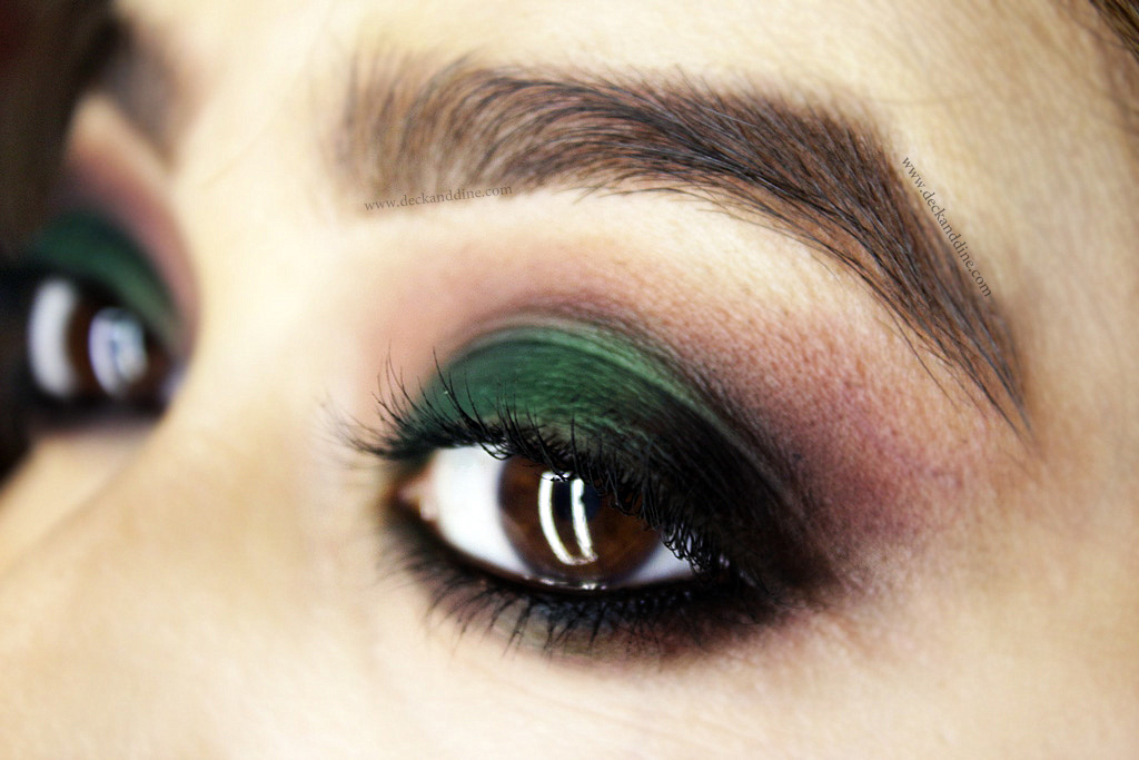Quick, Simple and Easy Green Smokey Eye Makeup Tutorial - Deck and Dine