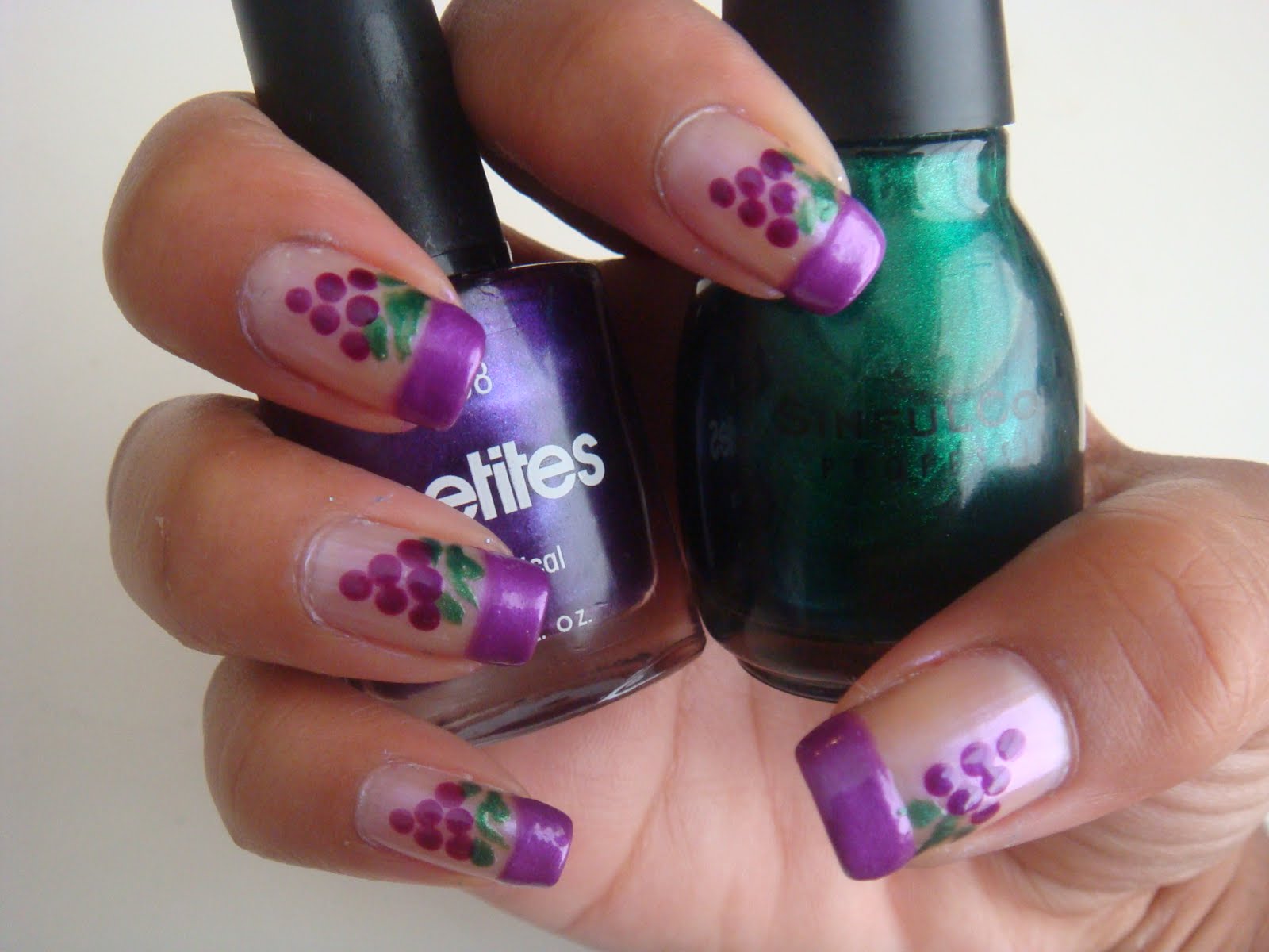 The Lacquer Room: Wednesday's Nail Art: Grape Clusters