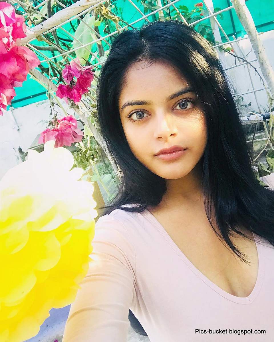 Lover Movie Actress Riddhi Kumar Photos Images Wallpapers