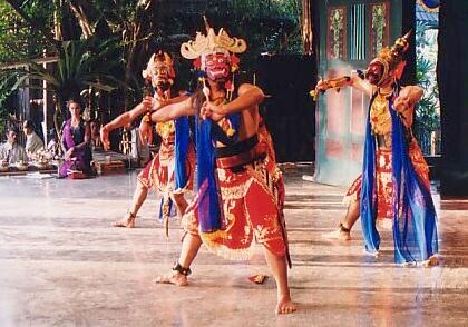 Fark-Hand Blog's: Laporan Tari Topeng Malangan