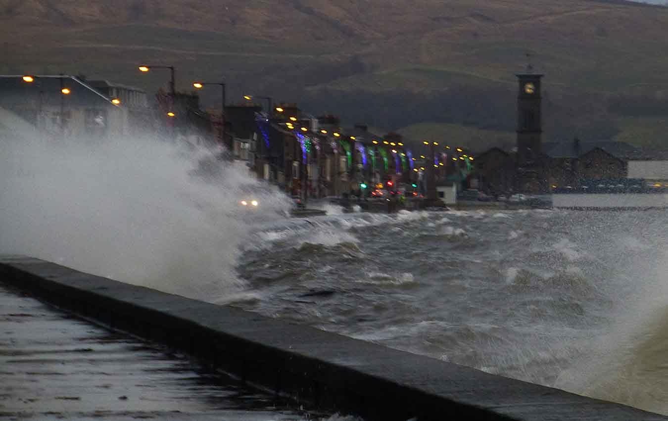 Alex and Bob`s Blue Sky Scotland: Recent Storms at Helensburgh, Rhu and ...