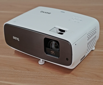 Pengertian Proyektor, Sejarah, Fungsi, Cara Kerja, Jenis, Kelebihan ...