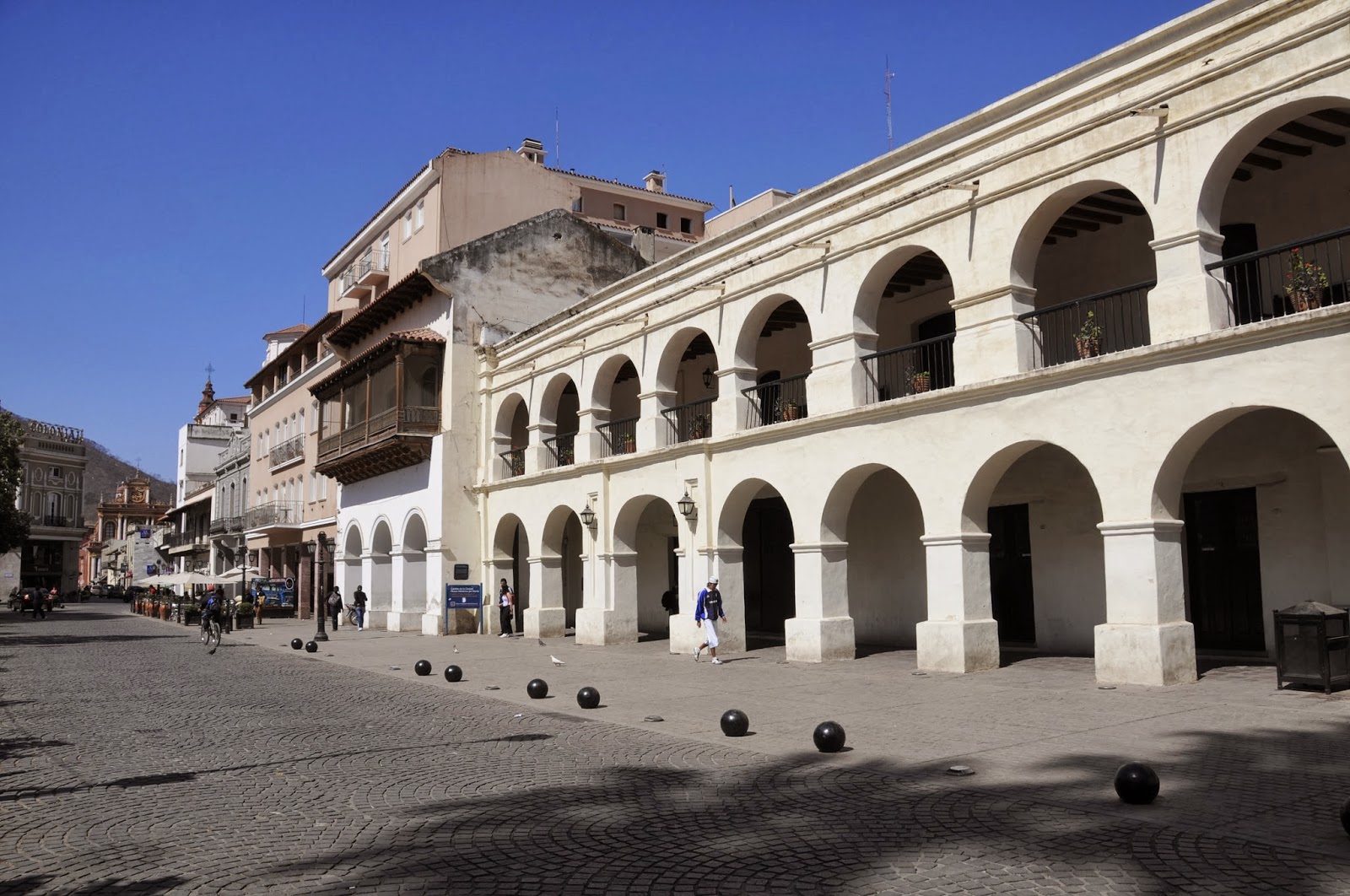 Il cielo blu del Peru': Argentina: un salto... a Salta