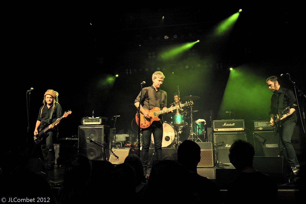 Concert live images: NADA SURF