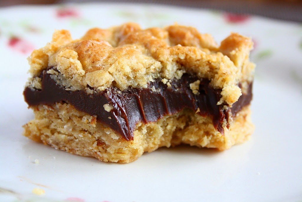 Oatmeal Fudge Bars - image #2238961 on Favim.com