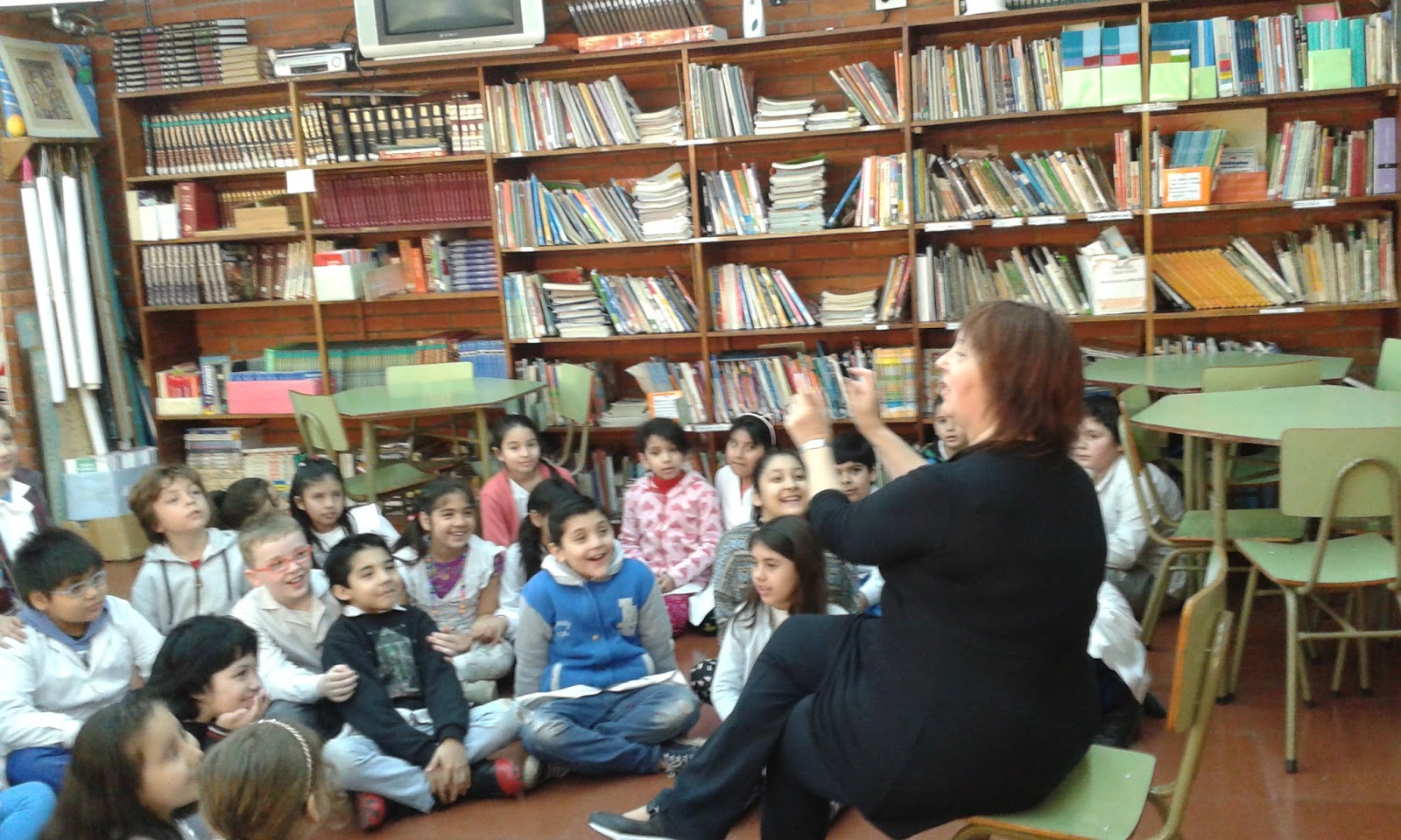 Biblioteca "María Elena Walsh": Narradora - Semana de Lectura