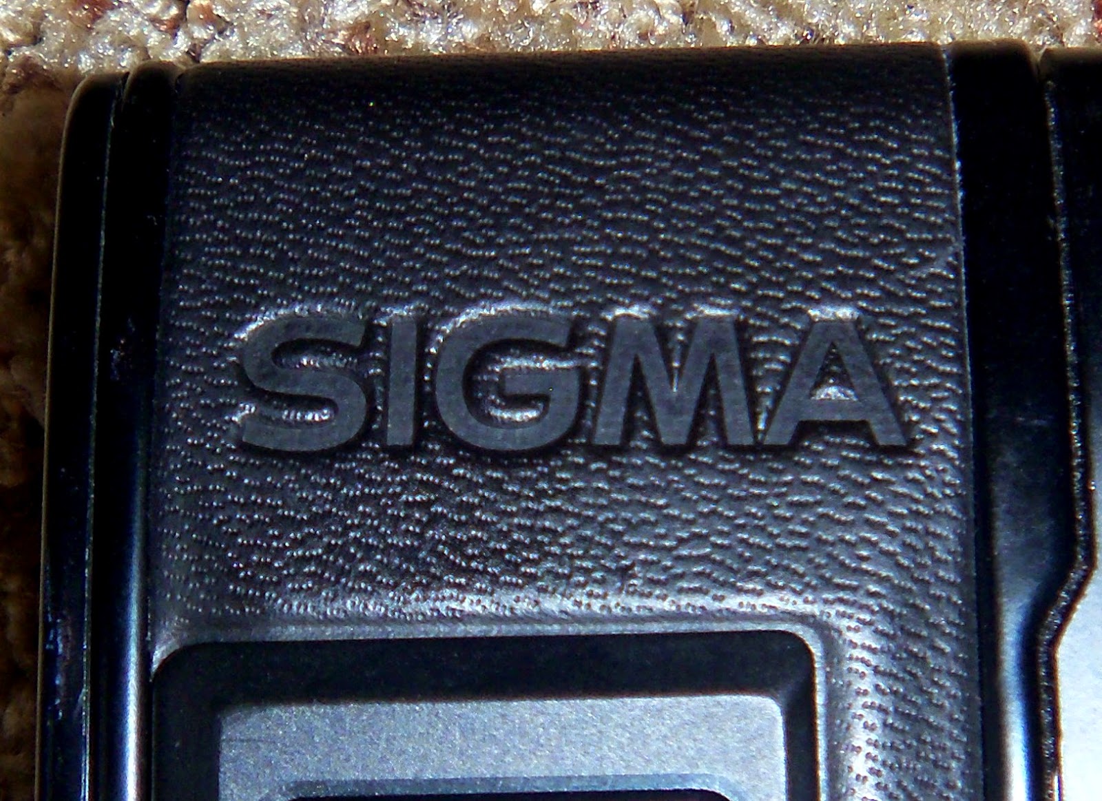 The Chens: The User's Review: Sigma sa-1 35mm SLR Camera with Quartz ...