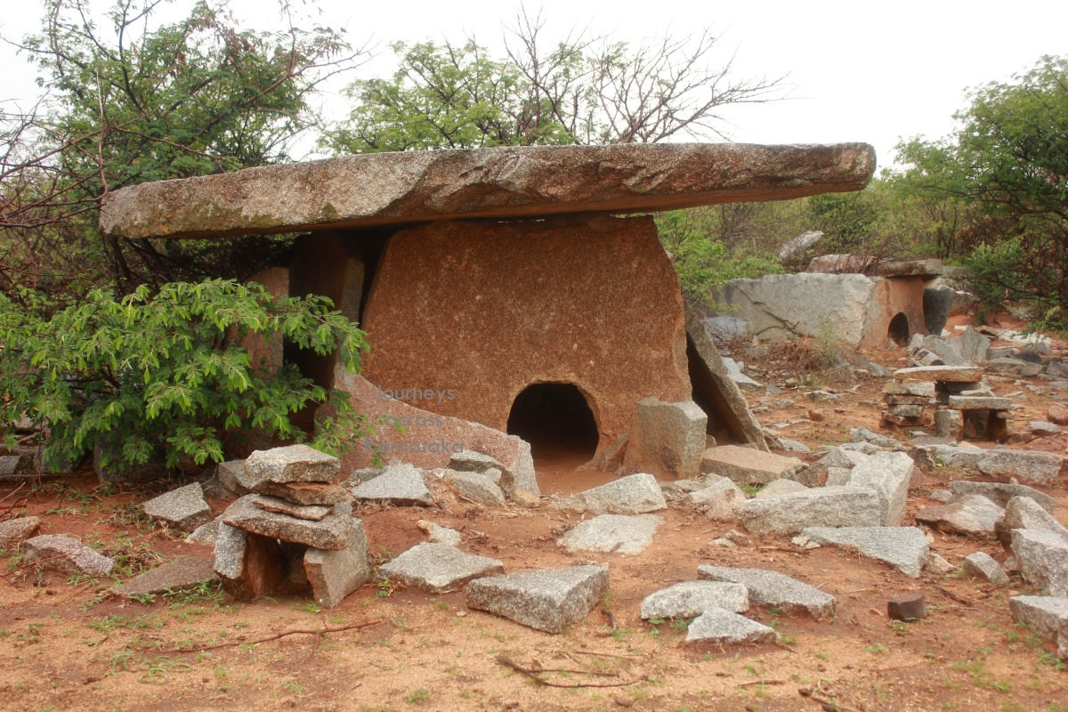 Journeys across Karnataka: Moreyara Mane - the megalithic tombs of ...