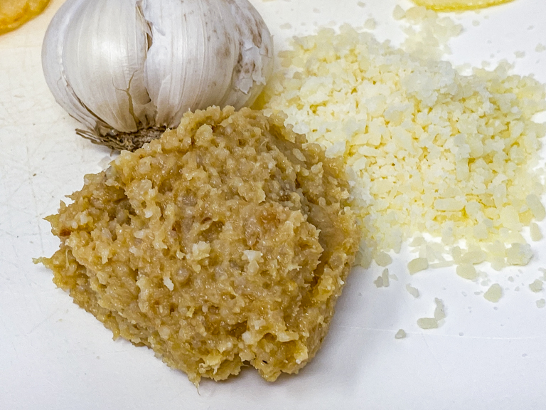 Tales of the Flowers: Parmesan & Roasted Garlic Pringles - Homemade ...