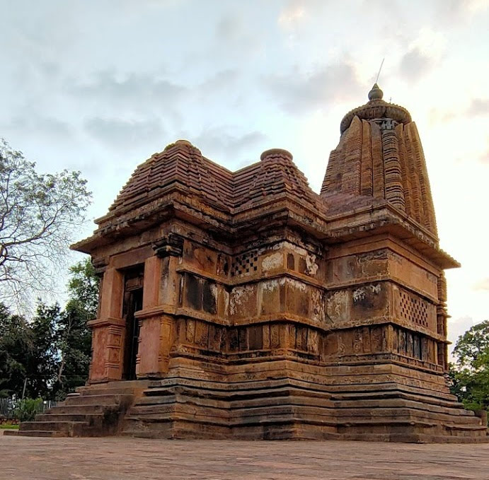 Hindu Temples of India: Narayanpal Temple, Bastar, Chattisgarh