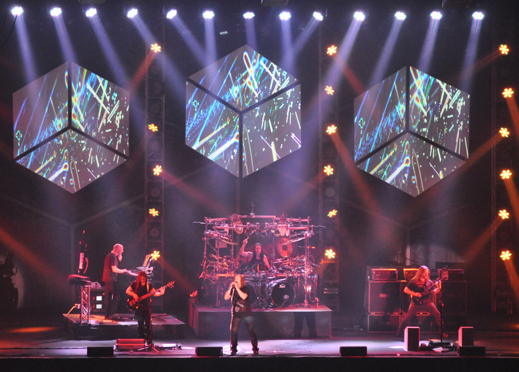 qprock: Dream Theater - A Dramatic Turn of Events Tour