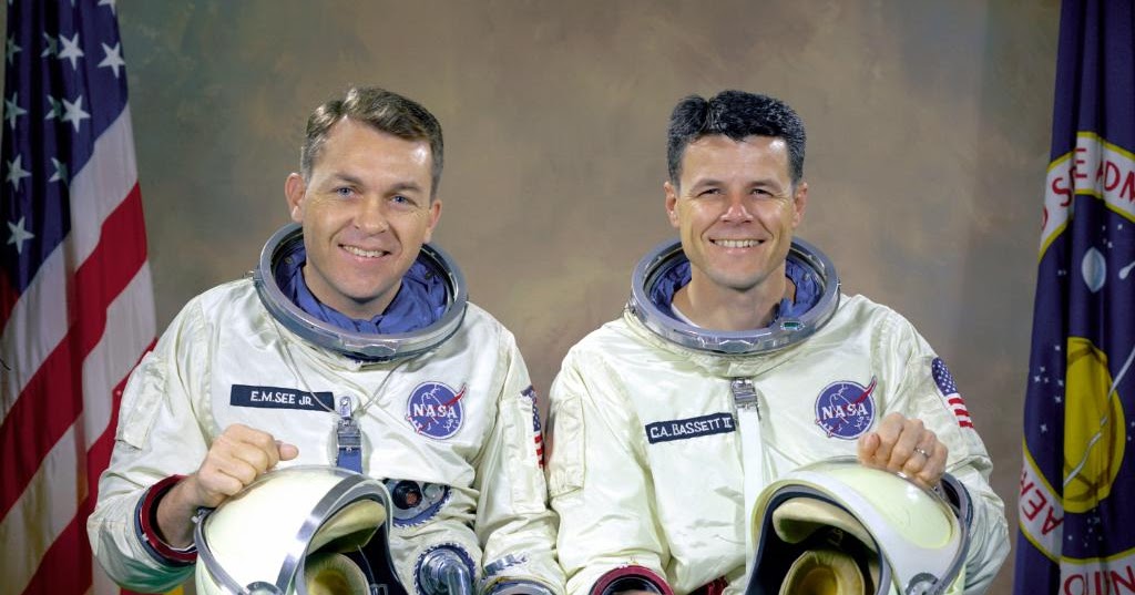 Il Disinformatico: 50 anni fa la NASA perdeva due astronauti: Charles ...