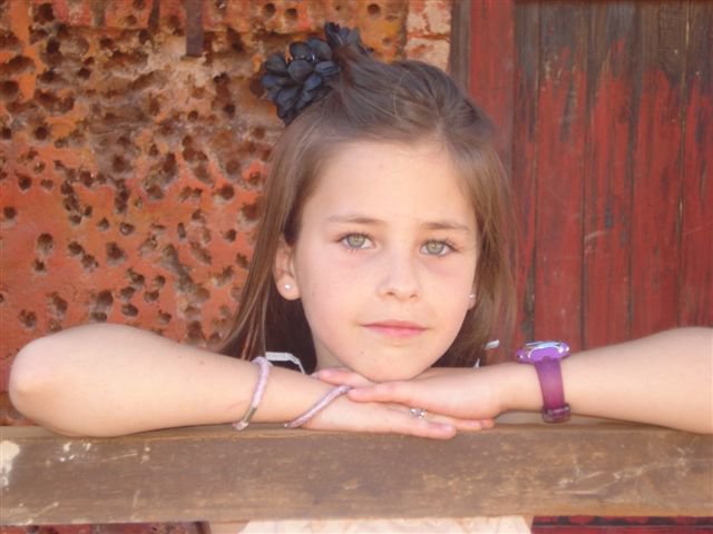 Daniela Anton Ross: LOOOLI MANSILLA