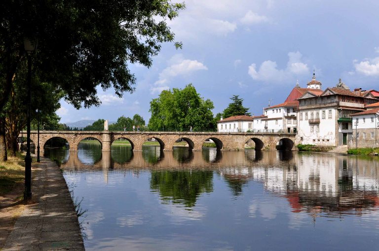 Visitar a Cidade de Chaves VIAJAR é alargar os nossos horizontes ...
