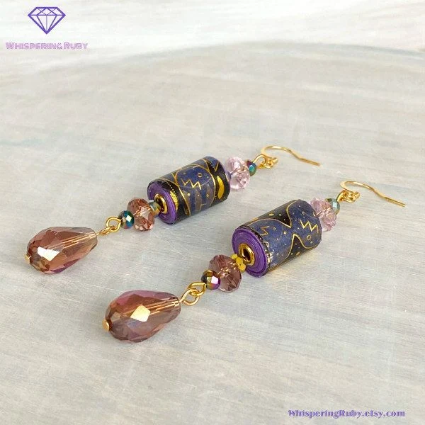 10 Covetable Examples of Fabulous Paper Jewelry