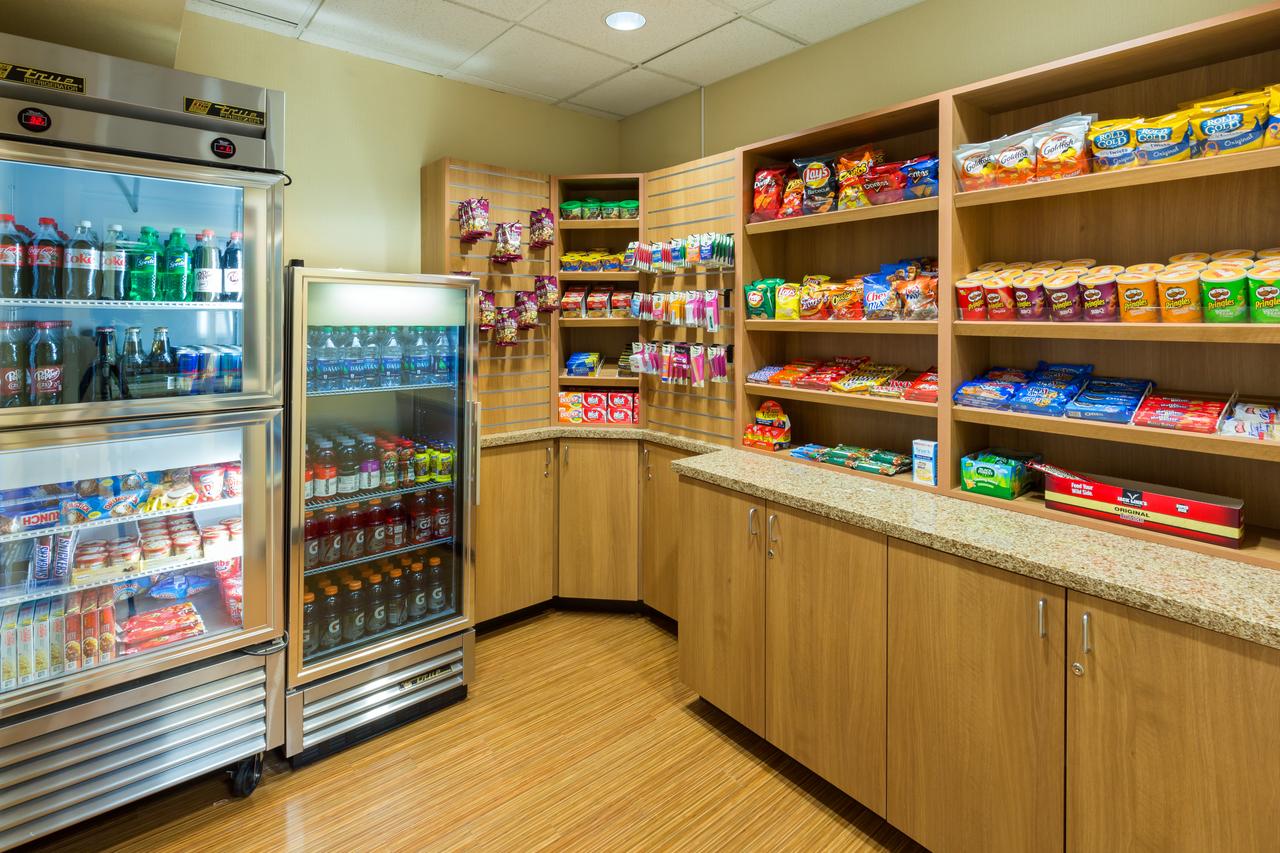 Hotels in Las Vegas: Holiday Inn Express Hotel and Suites - Henderson