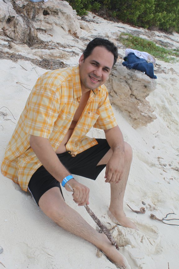 Picoteando el Espectaculo: El Rubio Charlie quien sufrió un aparatoso ...